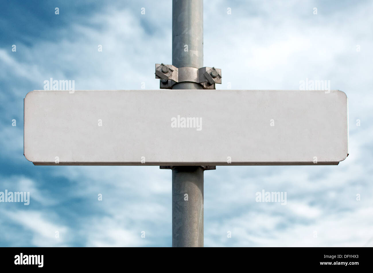Empty street sign hi-res stock photography and images - Alamy