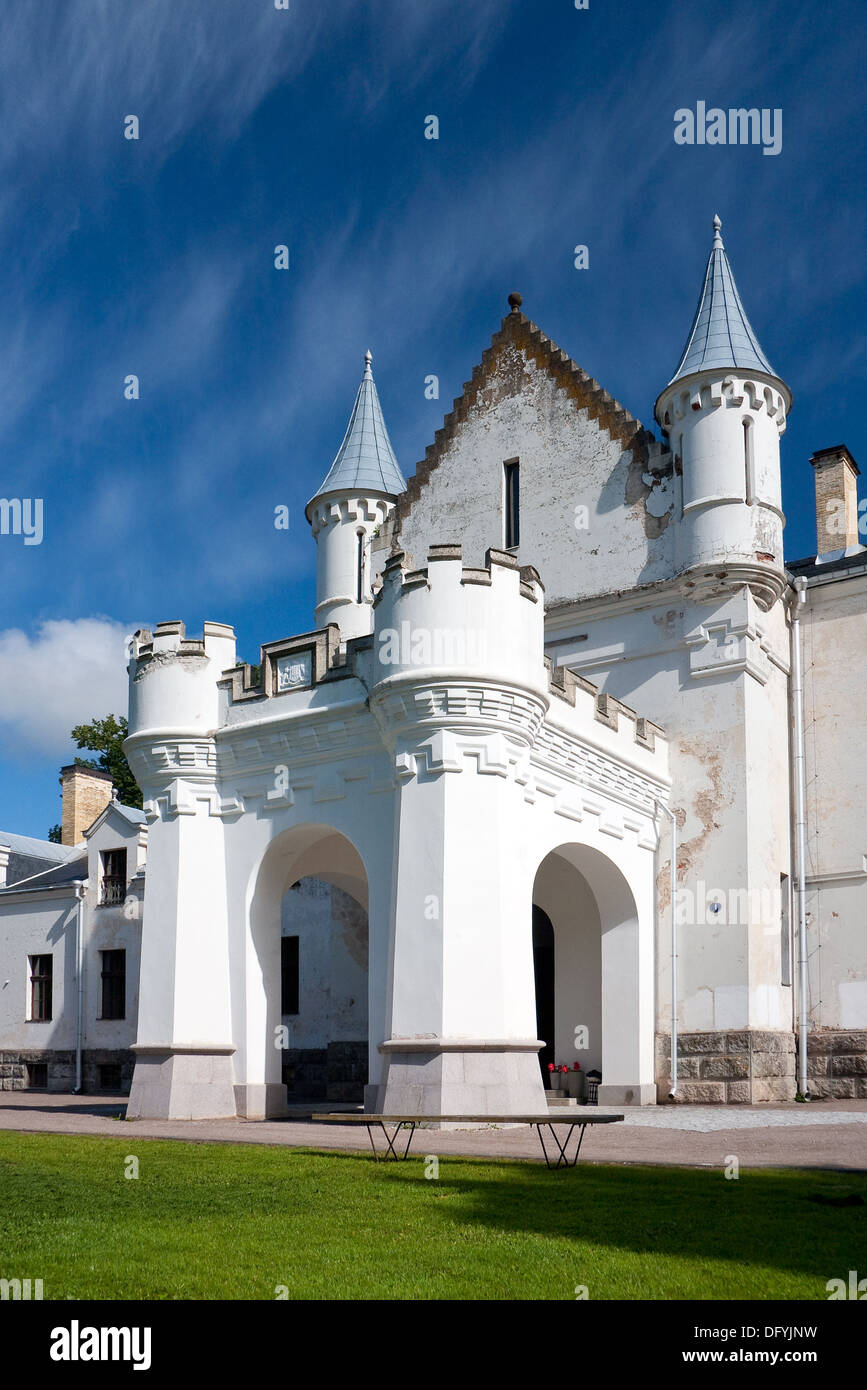 Entrance to chateau Stock Photo - Alamy