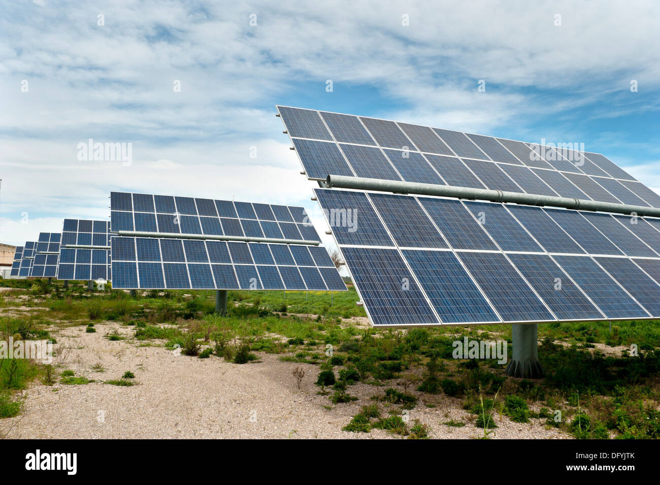 Solar panels energy hi-res stock photography and images - Alamy