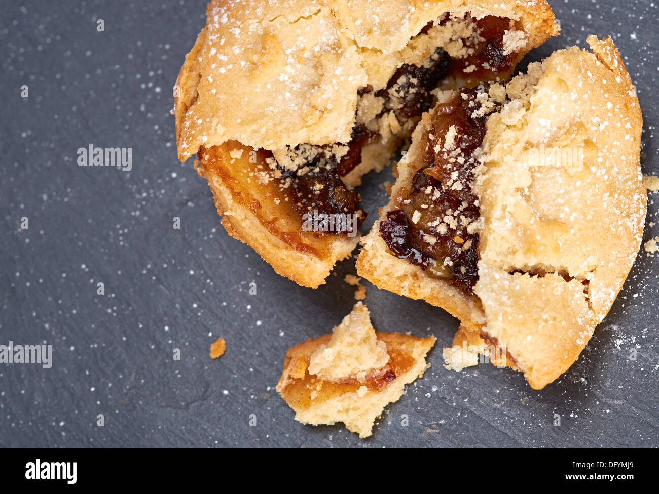 Eating christmas mince pie hi-res stock photography and images - Alamy