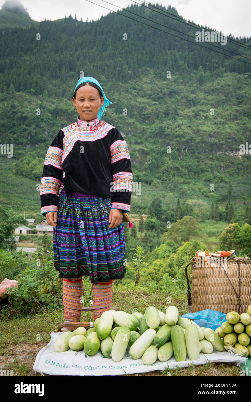 Hmong people hi-res stock photography and images - Alamy