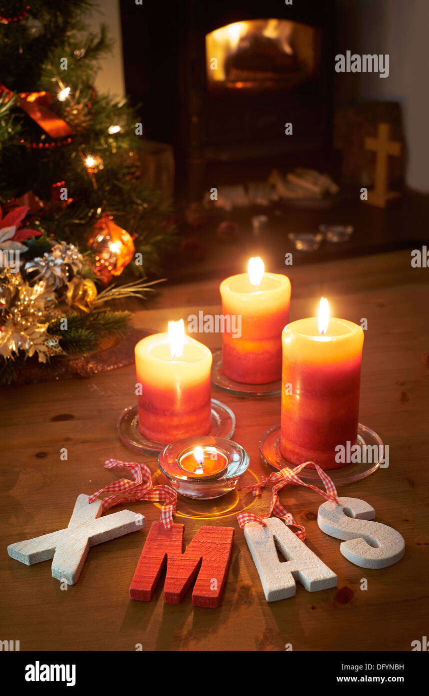 Fireplace candles hi-res stock photography and images - Alamy