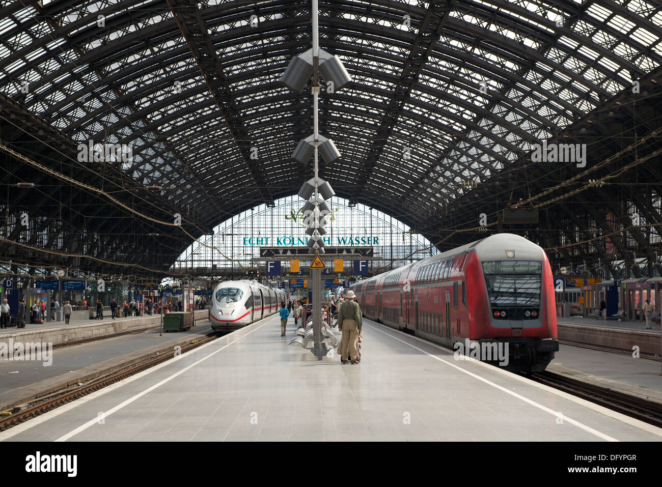 Cologne Hauptbahnhof railway station Germany Stock Photo - Alamy