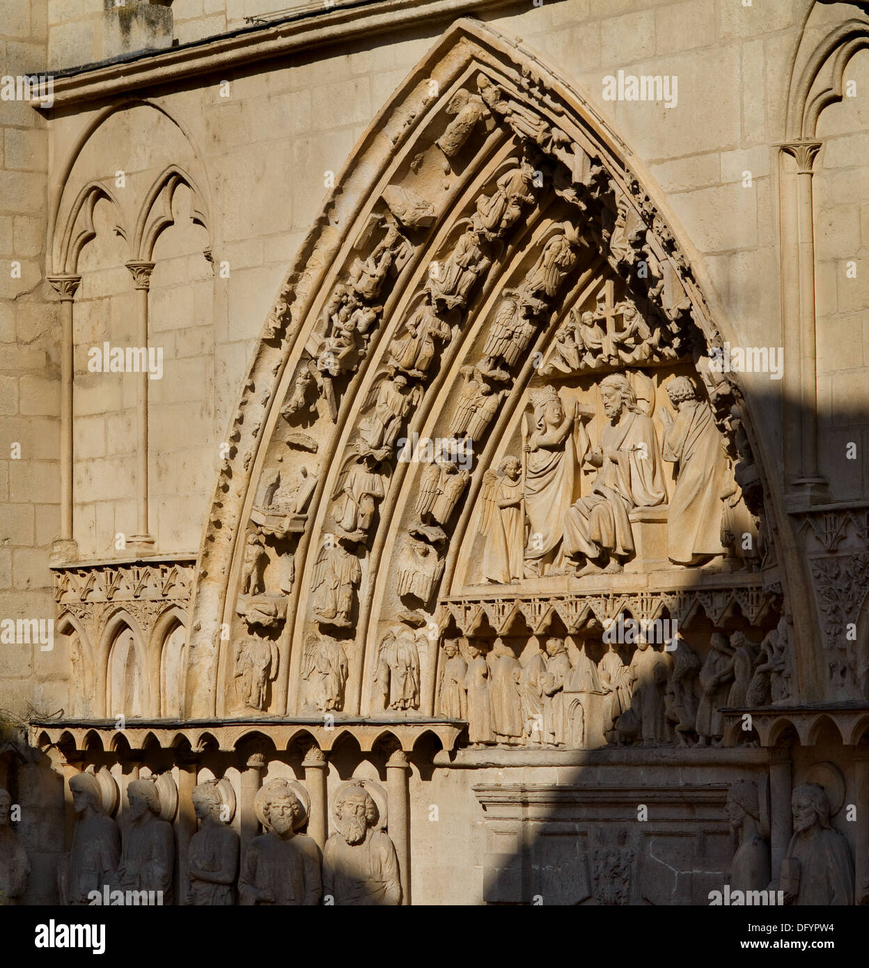 Baroque tympanum hi-res stock photography and images - Alamy