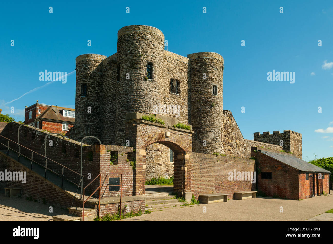 English tower old fortress hi-res stock photography and images - Alamy