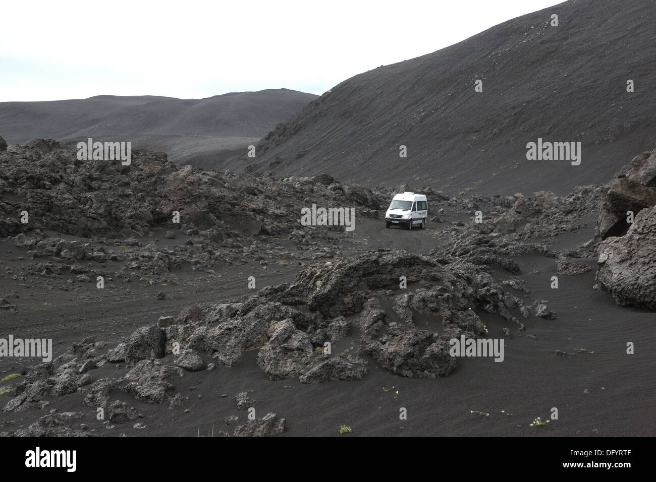 Mercedes sprinter hi-res stock photography and images - Alamy