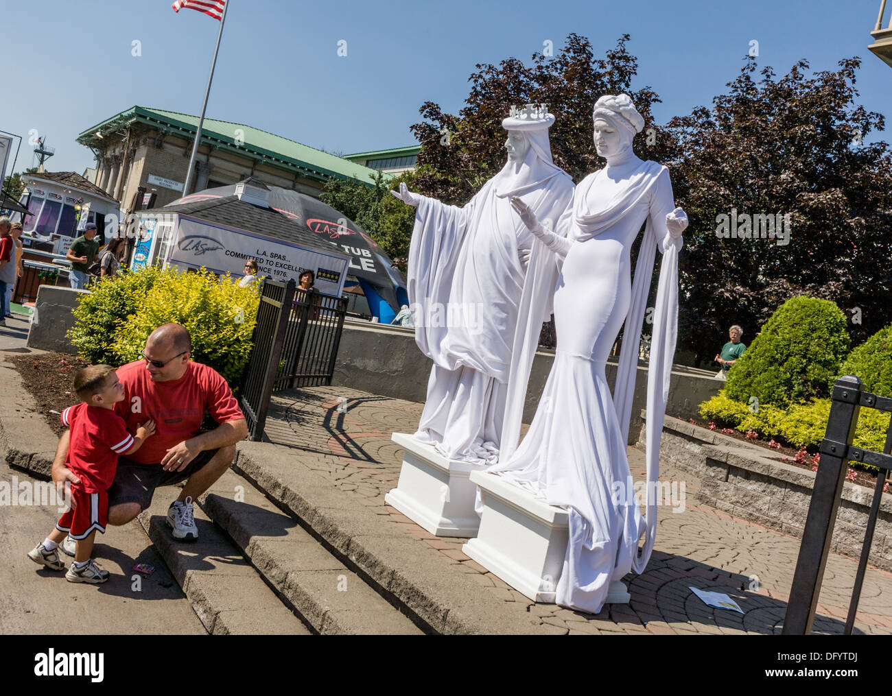 Little Statues High Resolution Stock Photography and Images - Alamy