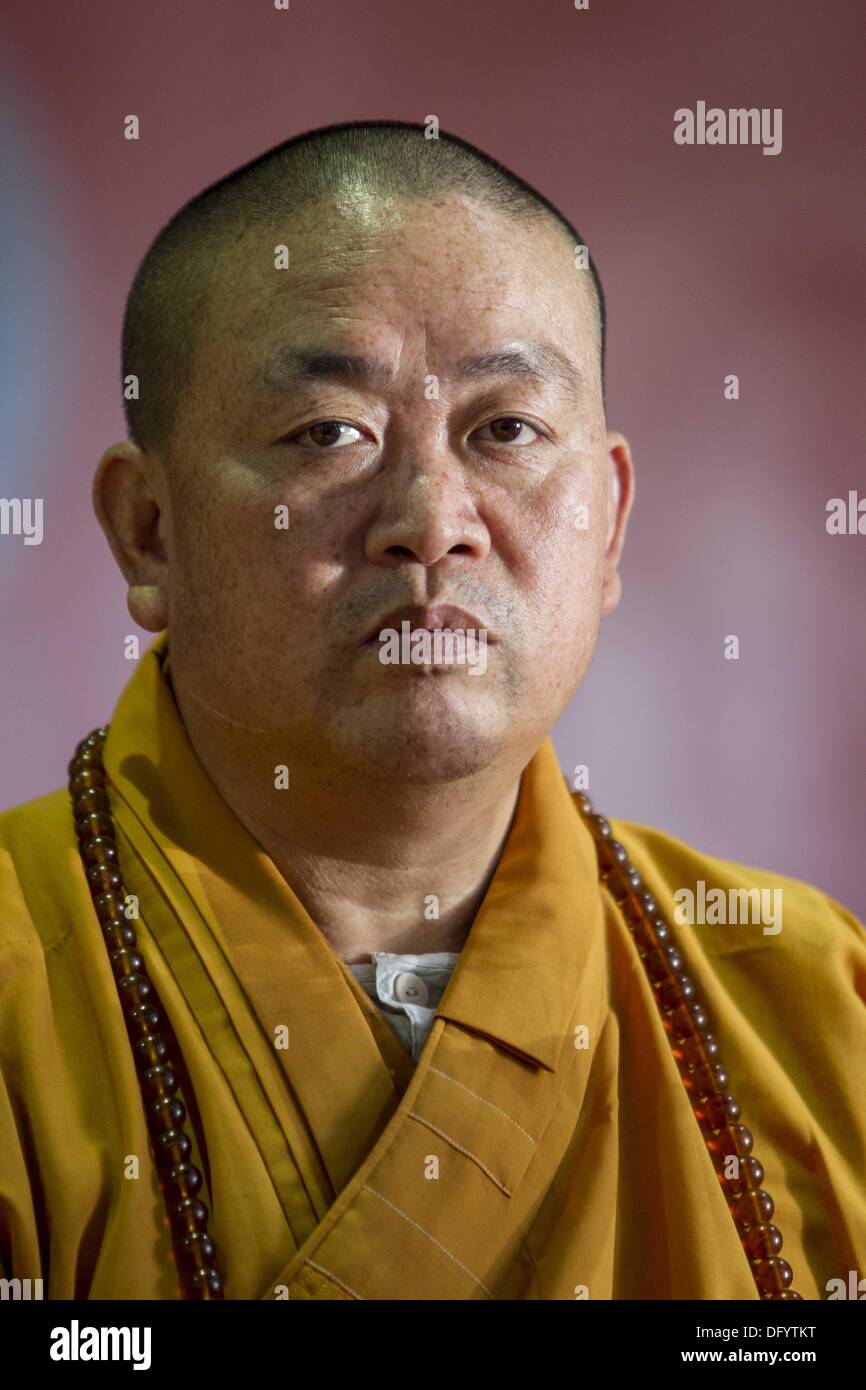 Los Angeles, California, USA. 10th October 2013. Shaolin Temple Abbot ...
