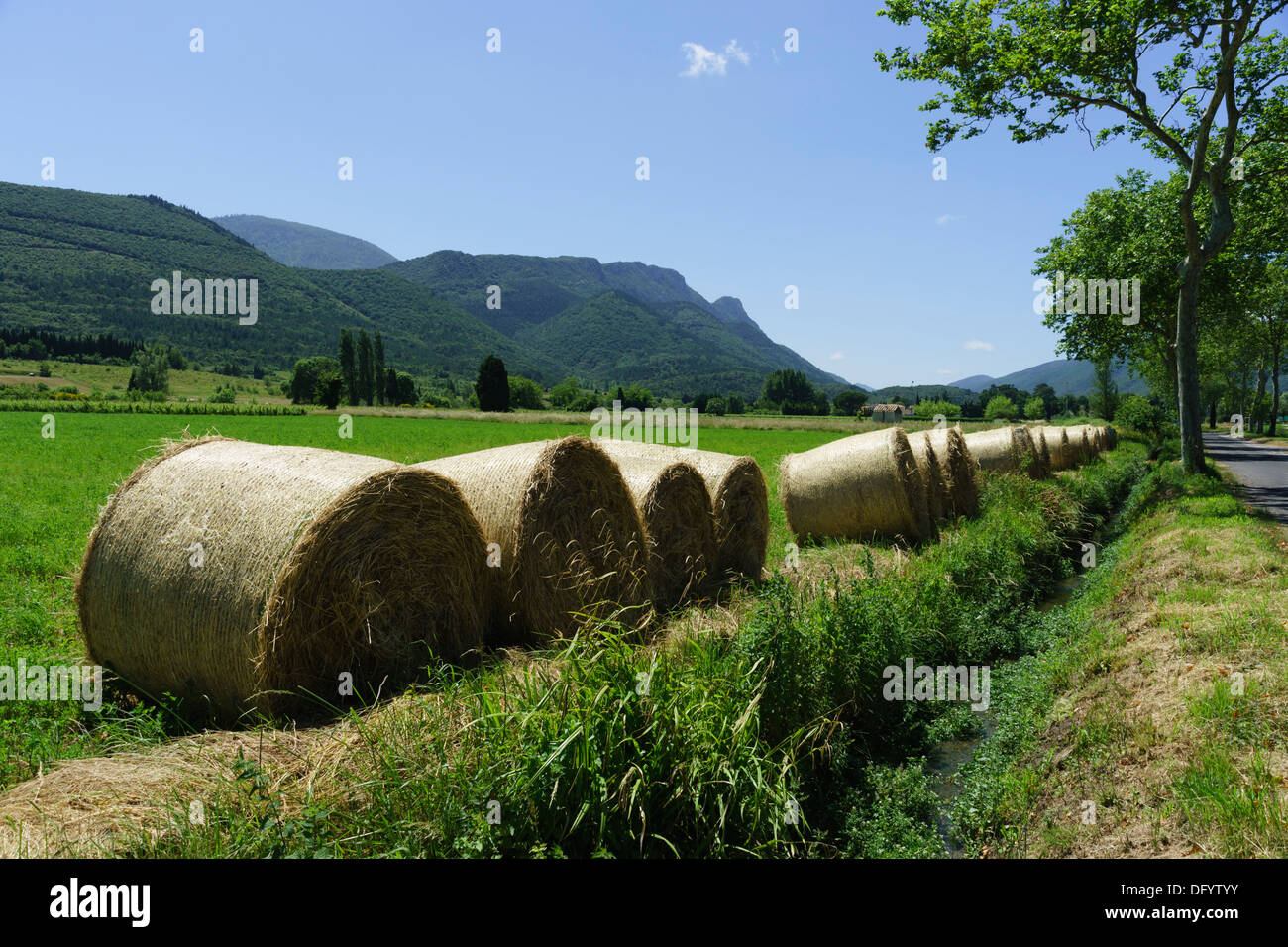 French farming landscape hi-res stock photography and images - Alamy