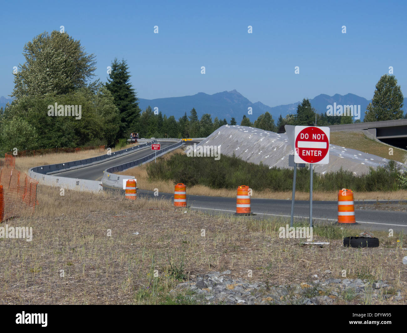 Off ramp hi-res stock photography and images - Alamy