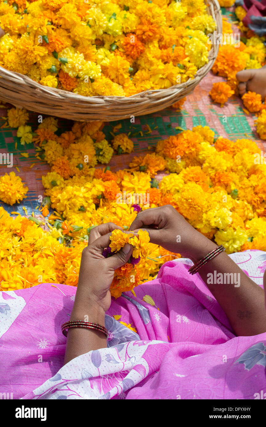 Indian woman flower hi-res stock photography and images - Alamy