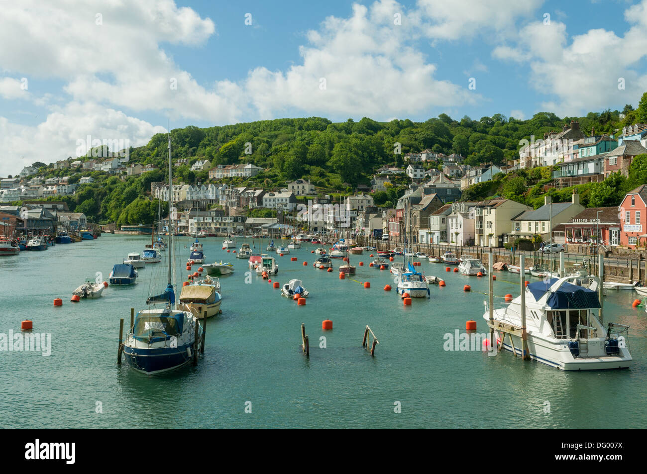 Looe fishing village cornwall hi-res stock photography and images - Alamy