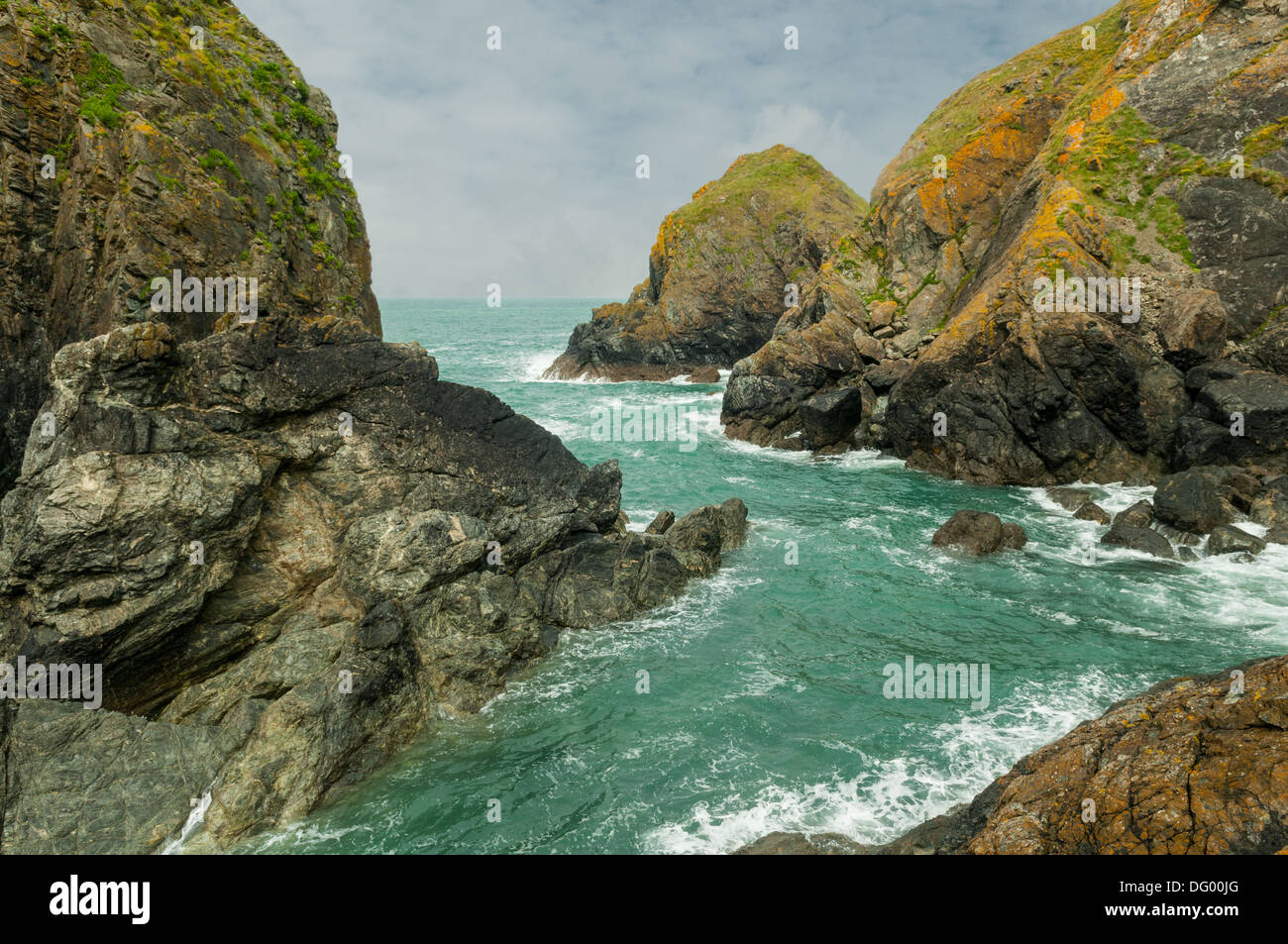 Rocks at Mullion Cove, Cornwall, England Stock Photo - Alamy