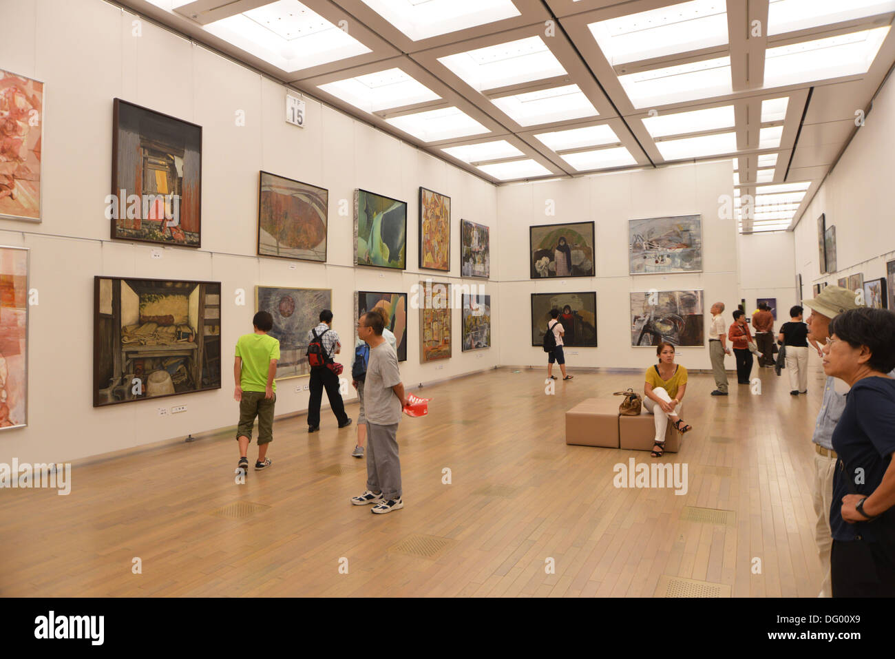 Art gallery in Tokyo Stock Photo - Alamy