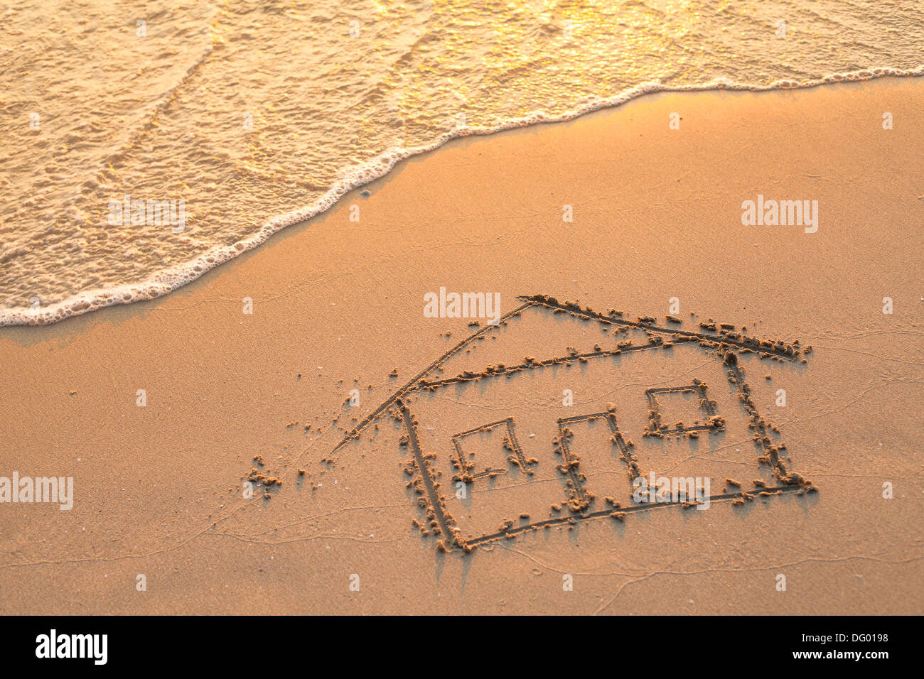 House built on sand hi-res stock photography and images - Alamy