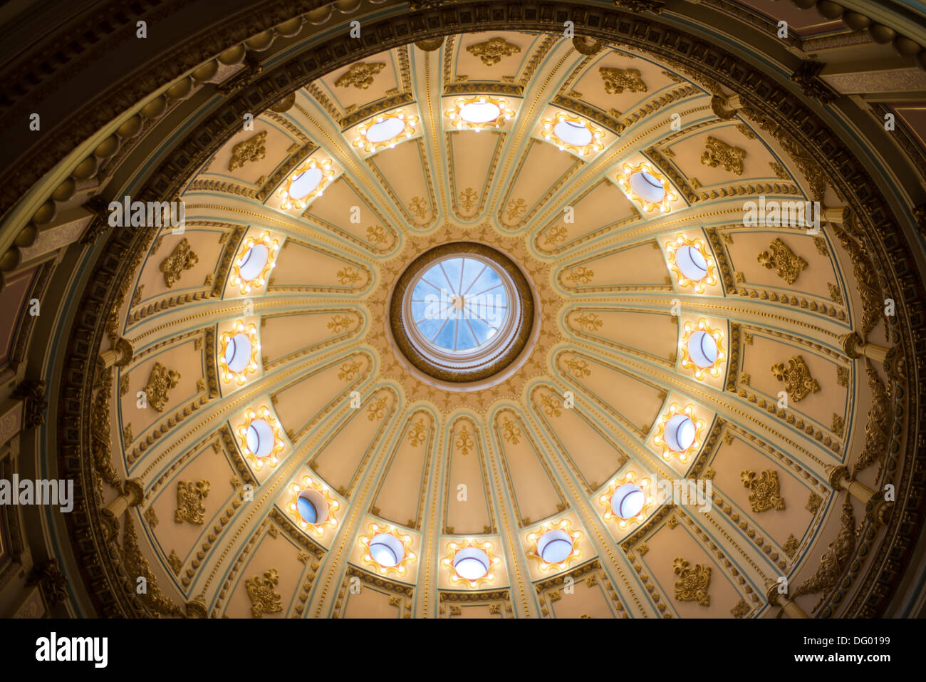 Capitol rotunda ceiling hi-res stock photography and images - Alamy