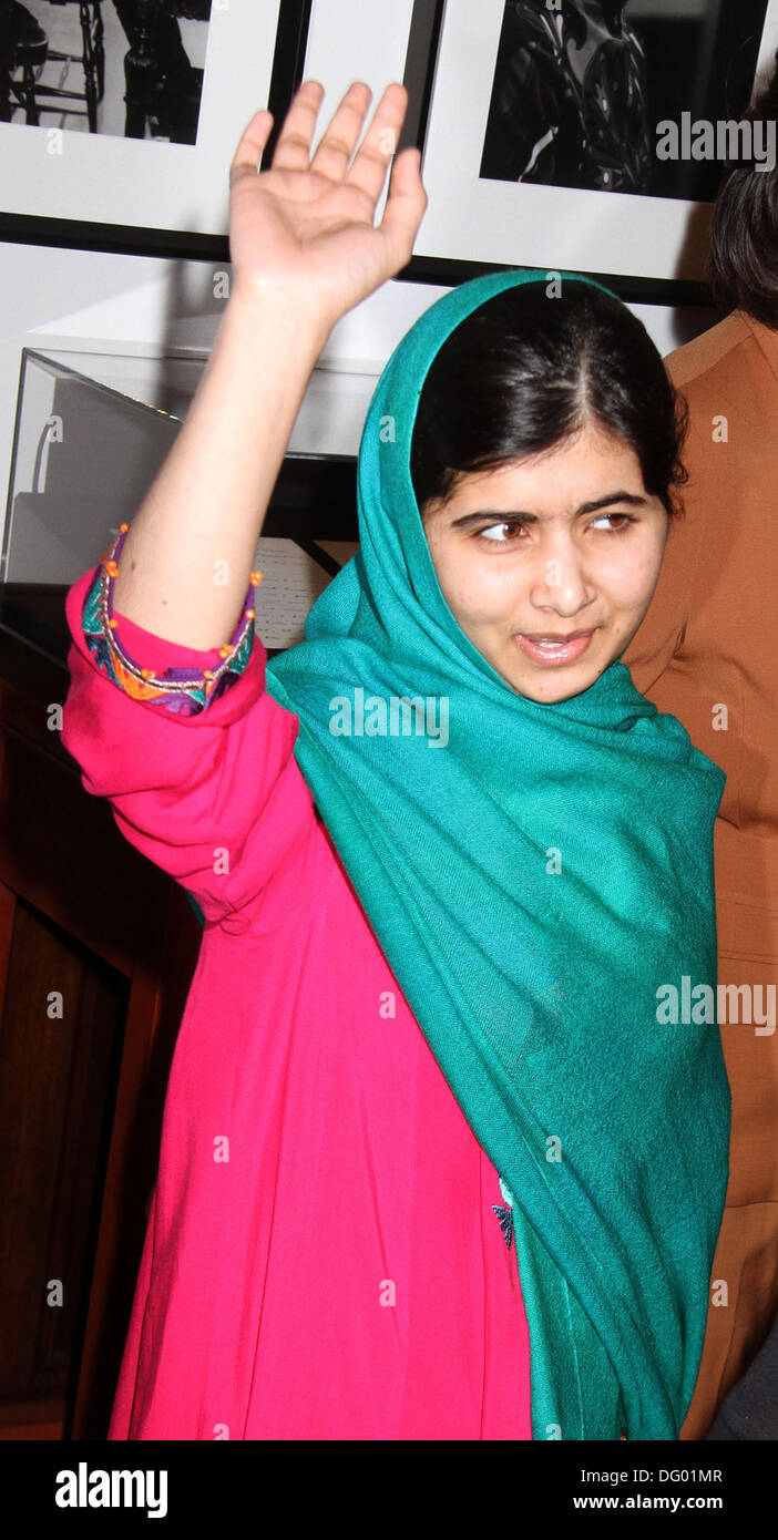 I am malala malala yousafzai hi-res stock photography and images - Alamy