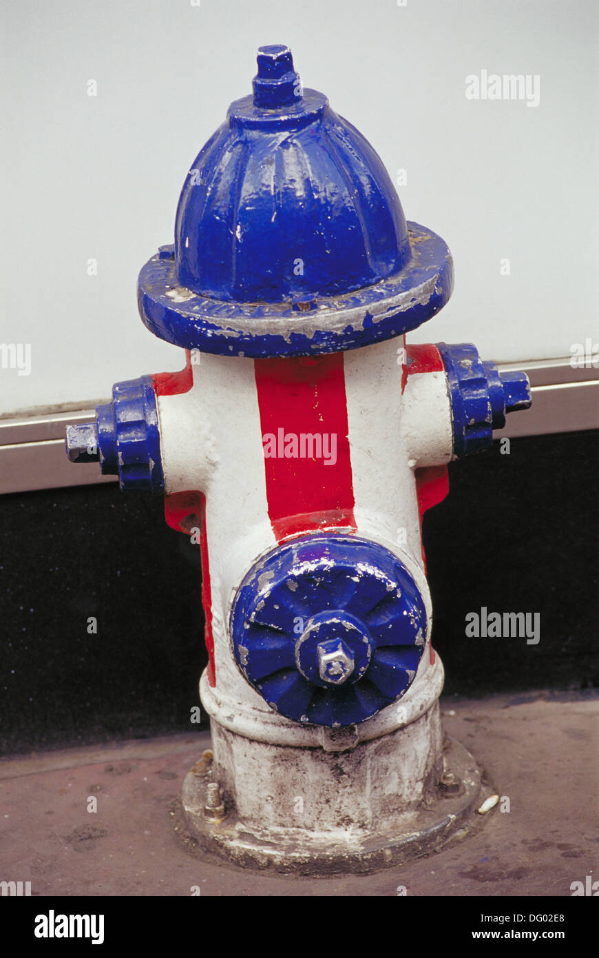 White fire hydrant hi-res stock photography and images - Alamy