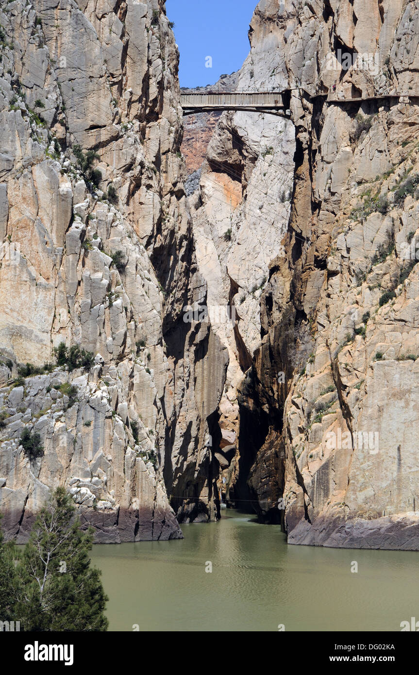 View of the gorge and bridge (Camino del Rey), Garganta del Chorro, El ...