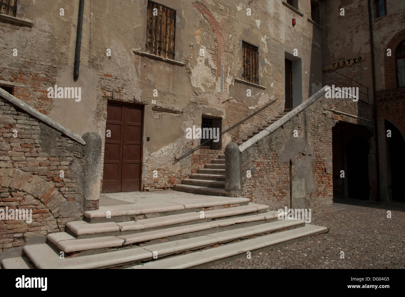 Nogarole rocca castle hi-res stock photography and images - Alamy