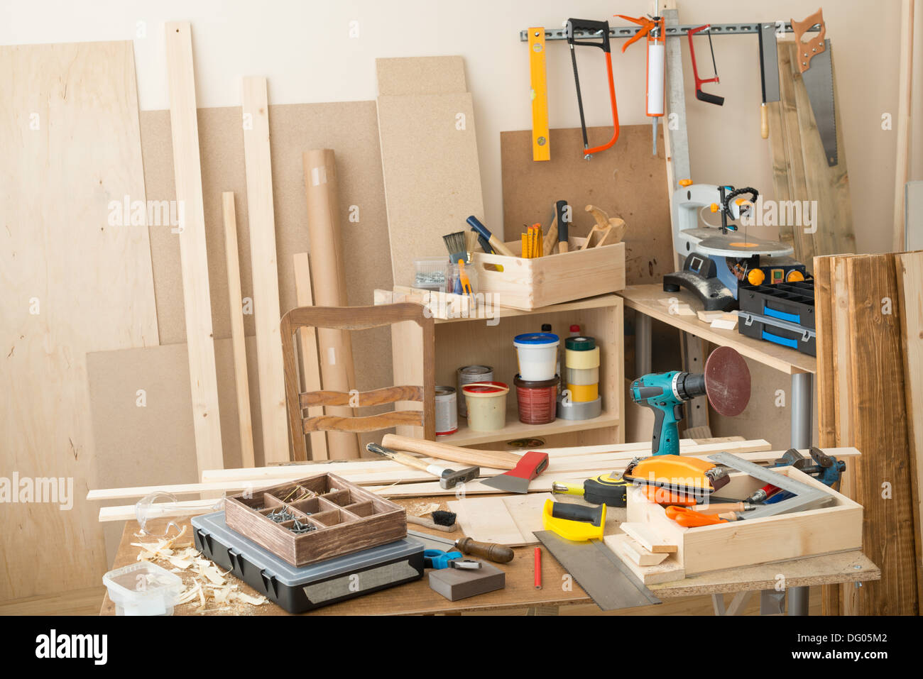 Carpentry workshop hi-res stock photography and images - Alamy