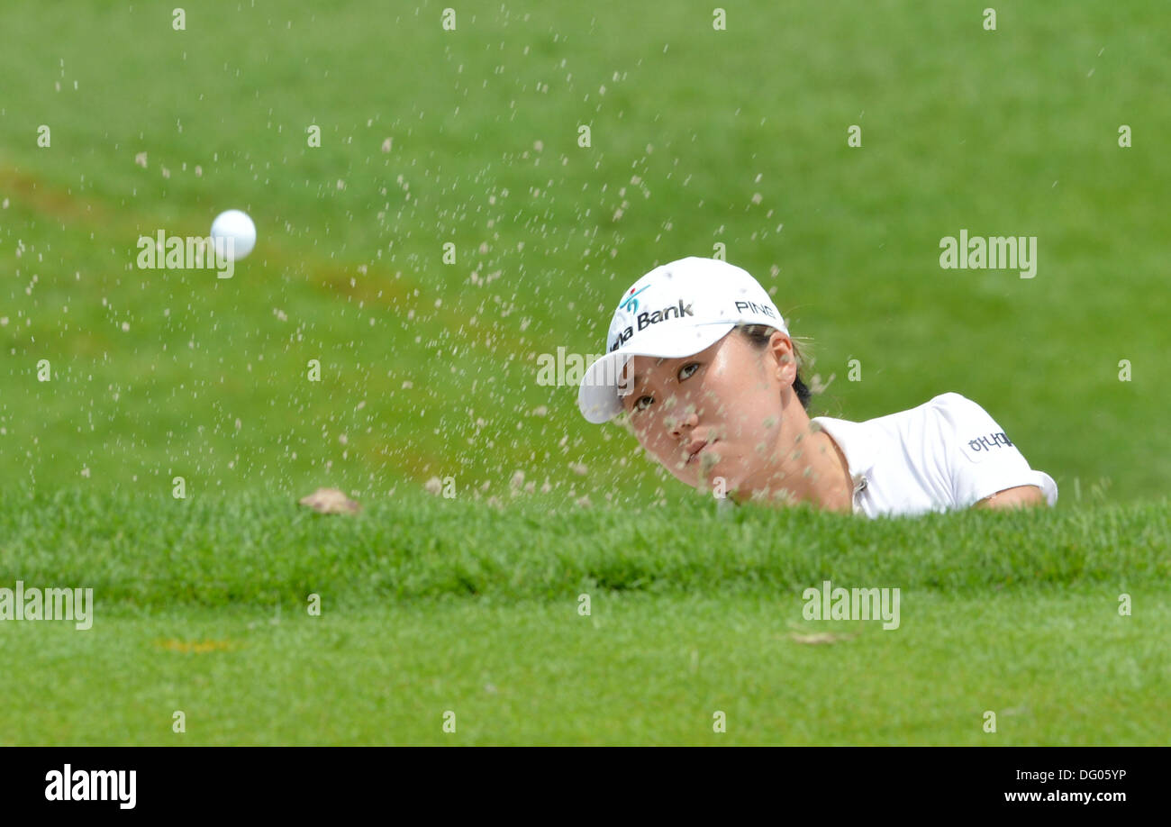 Kuala Lumpur, Malaysia. 11th Oct, 2013. I.K Kim of South Korea hits her ...