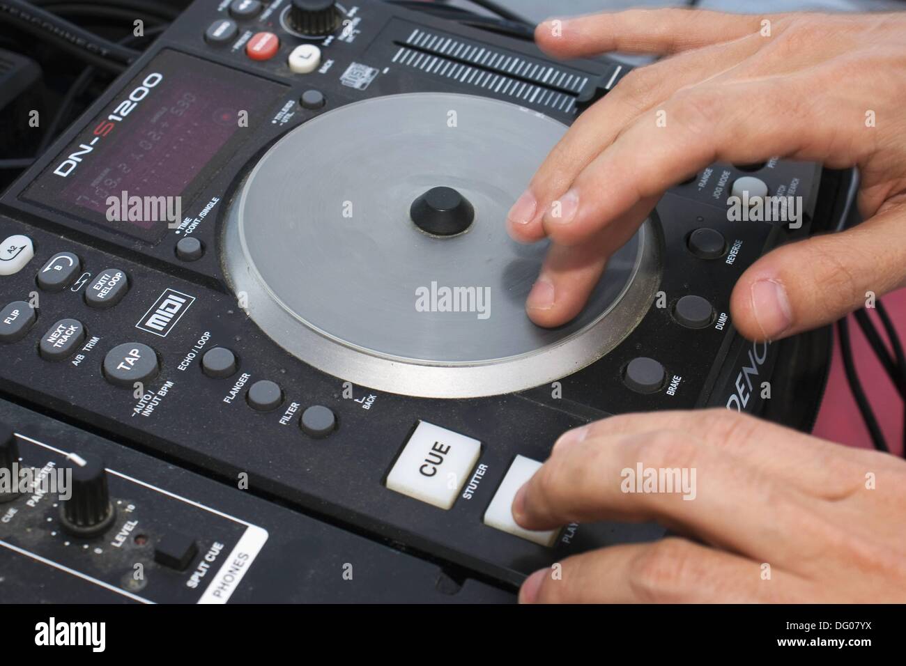 Compact disc jockey hi-res stock photography and images - Alamy