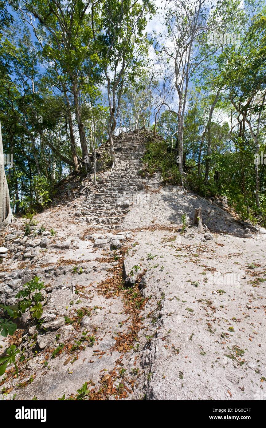 La danta pyramid hi-res stock photography and images - Alamy