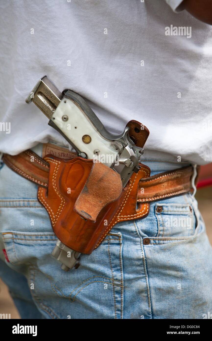 Pearl handle gun Stock Photo - Alamy