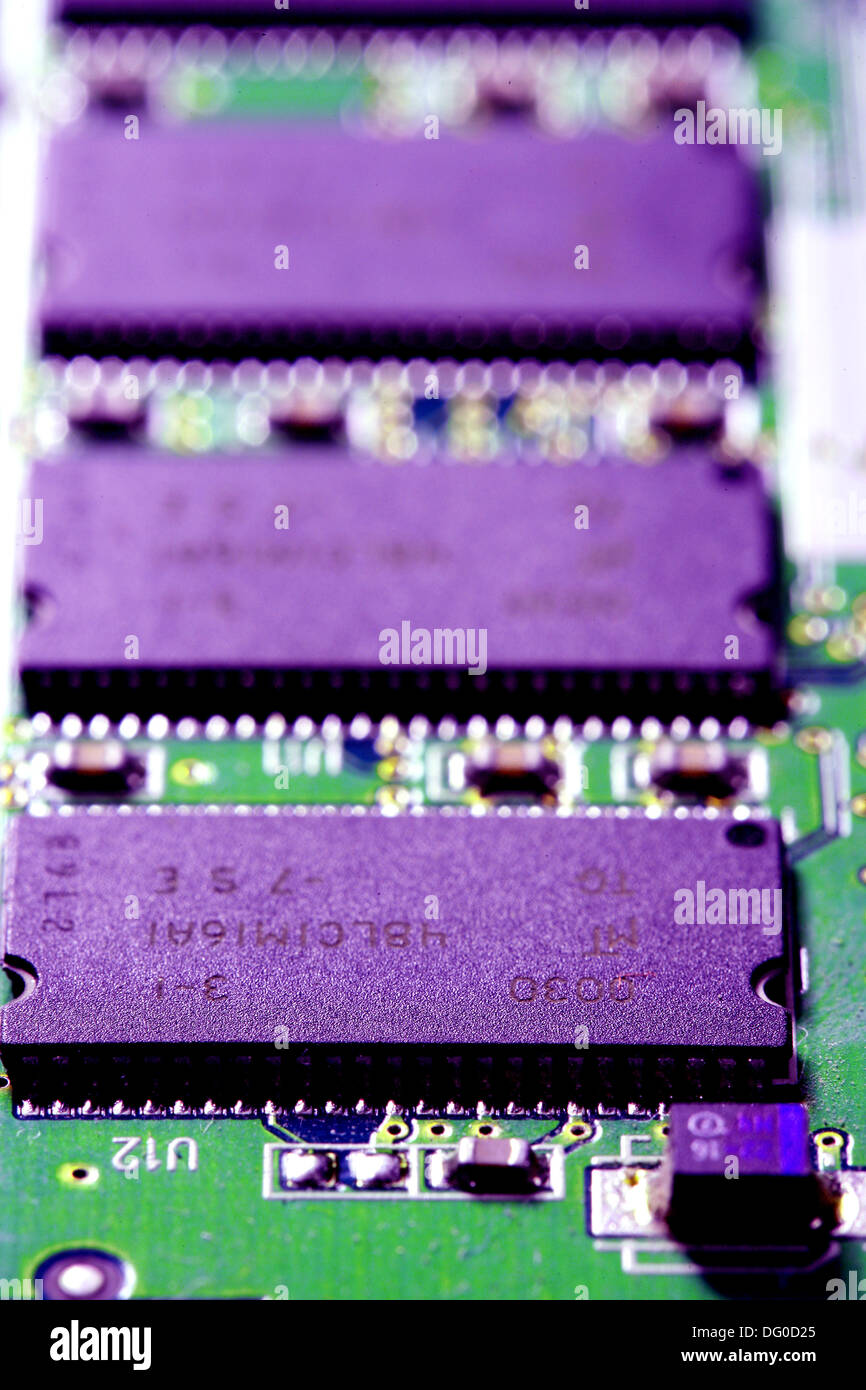 Electronic chips hi-res stock photography and images - Alamy