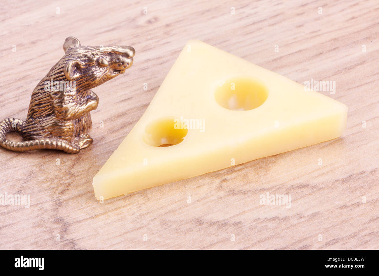 Bronze mouse hi-res stock photography and images - Alamy