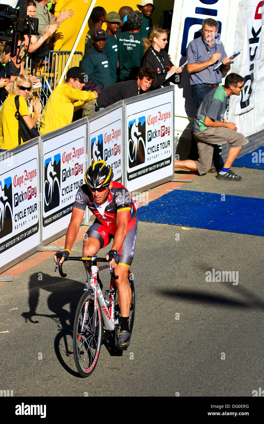 Cape argus cycle tour hi-res stock photography and images - Alamy