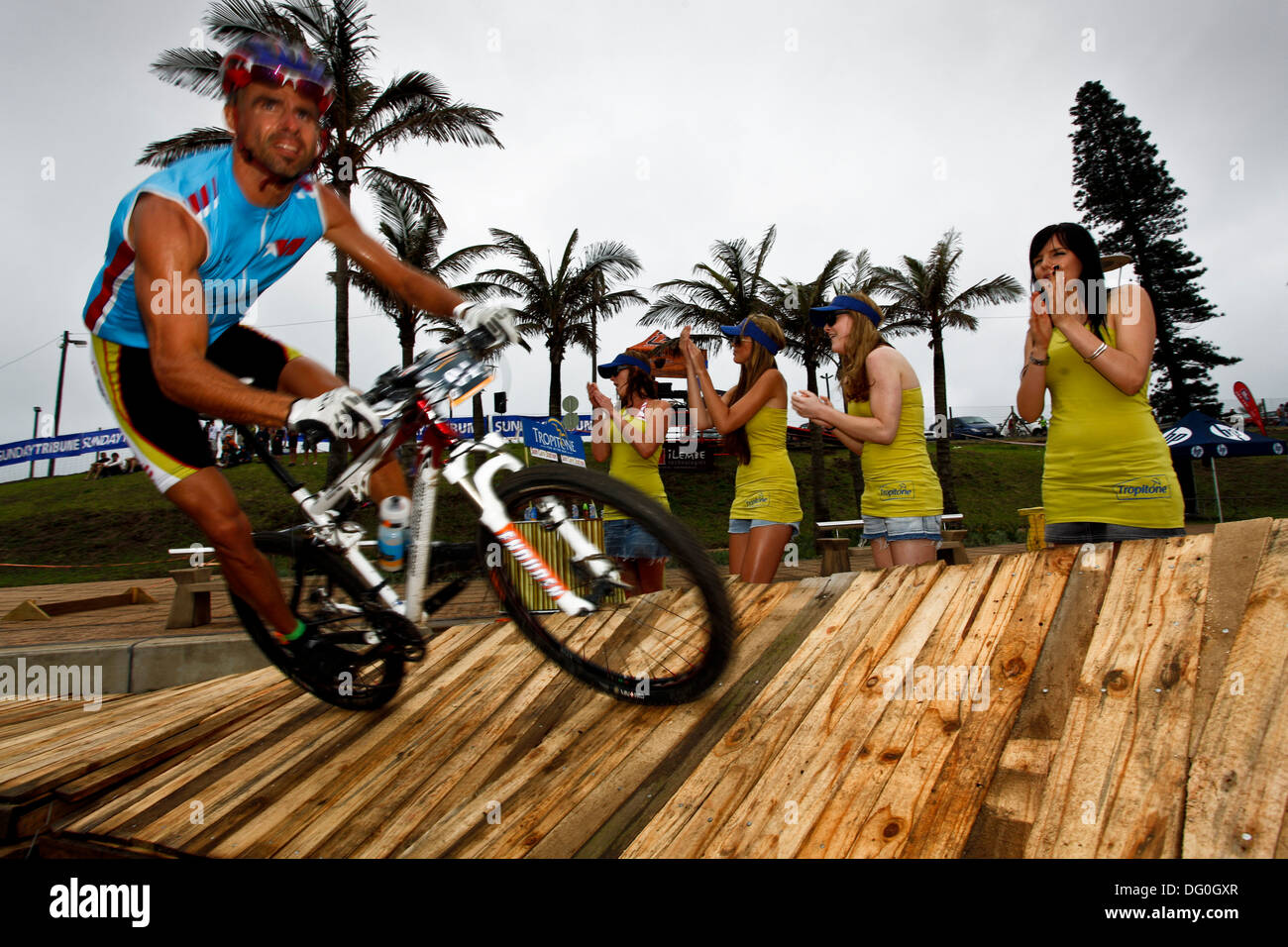 Urban Rage 2009 mountain biking event in Durban, Kwazulu-Natal Stock ...
