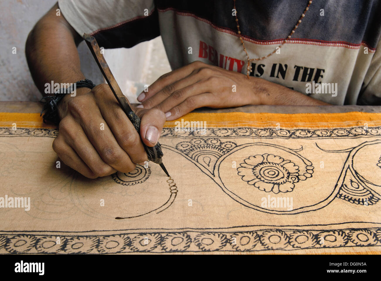 JAYANTH KALAMKARI DESIGNS: Pen Kalamkari Painting Process Kalamkari ...