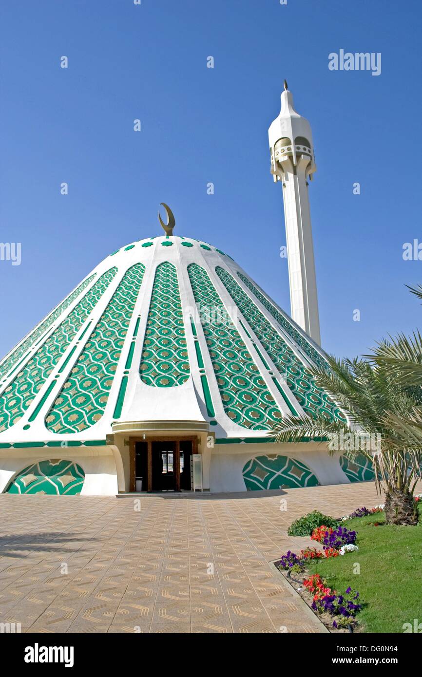 Fatima salem hi-res stock photography and images - Alamy
