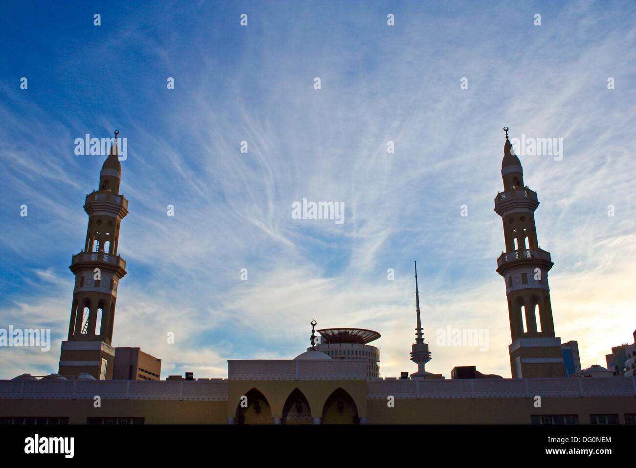 Silhouette kuwait hi-res stock photography and images - Alamy