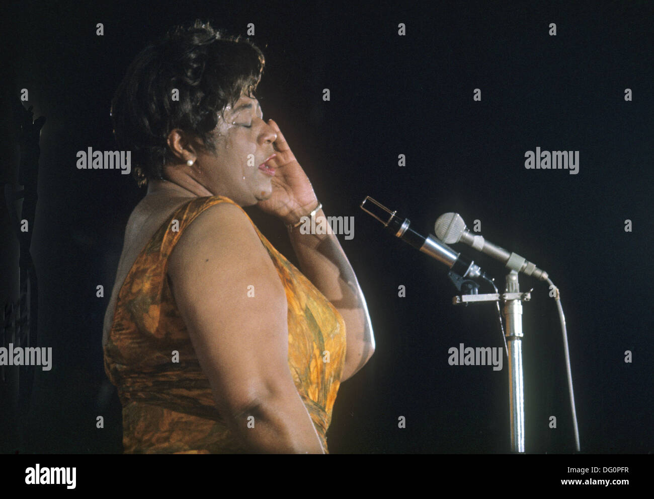 ELLA FITZGERALD (1917-1996) US jazz singer about 1968 Stock Photo - Alamy