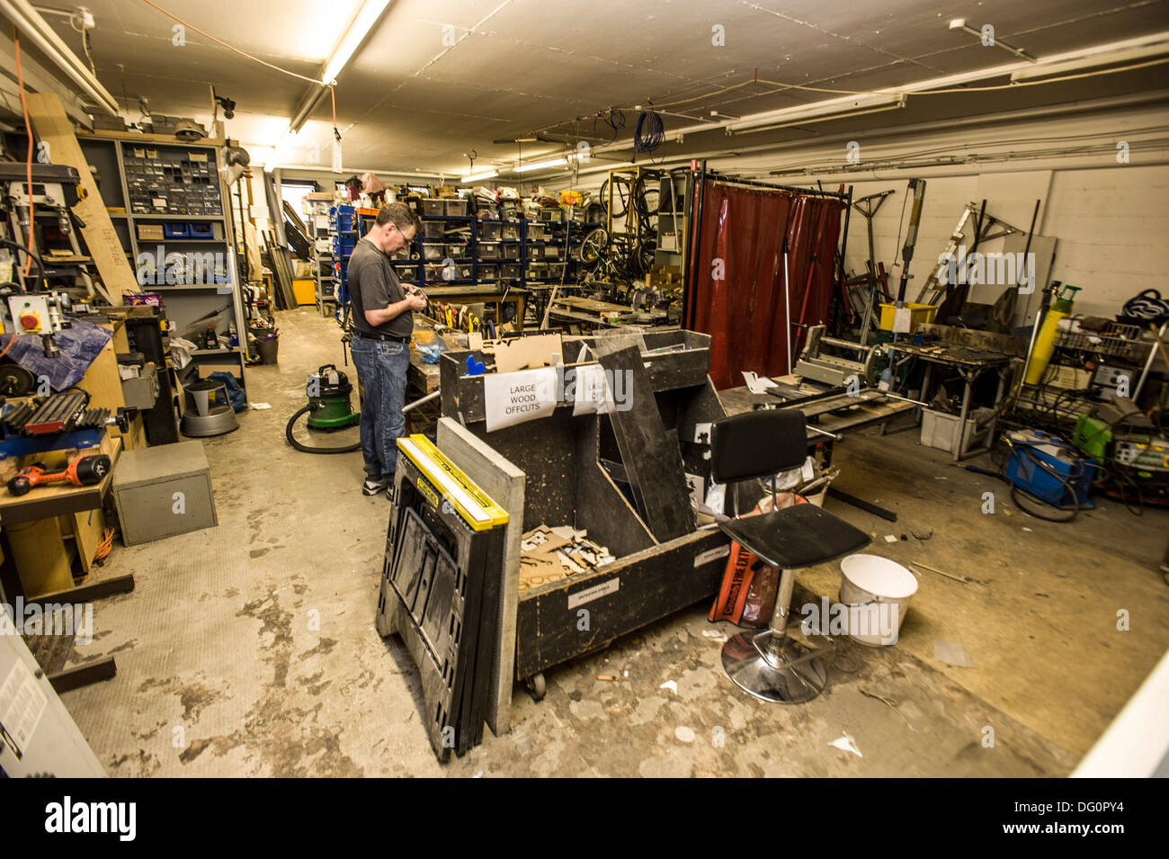 Arduino sign reads The Hackspace London Hack space Shoreditch Ec2 a non ...