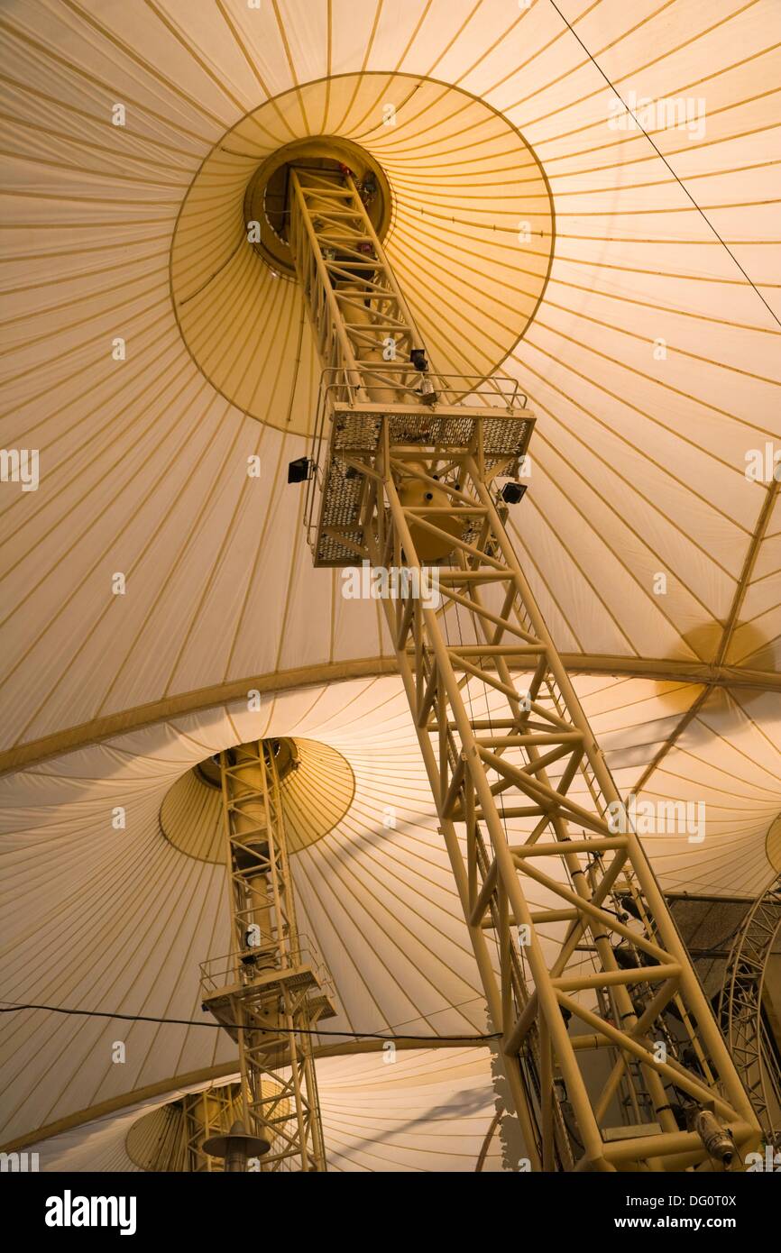 Skyline pavilion interior butlins regis hi-res stock photography and ...