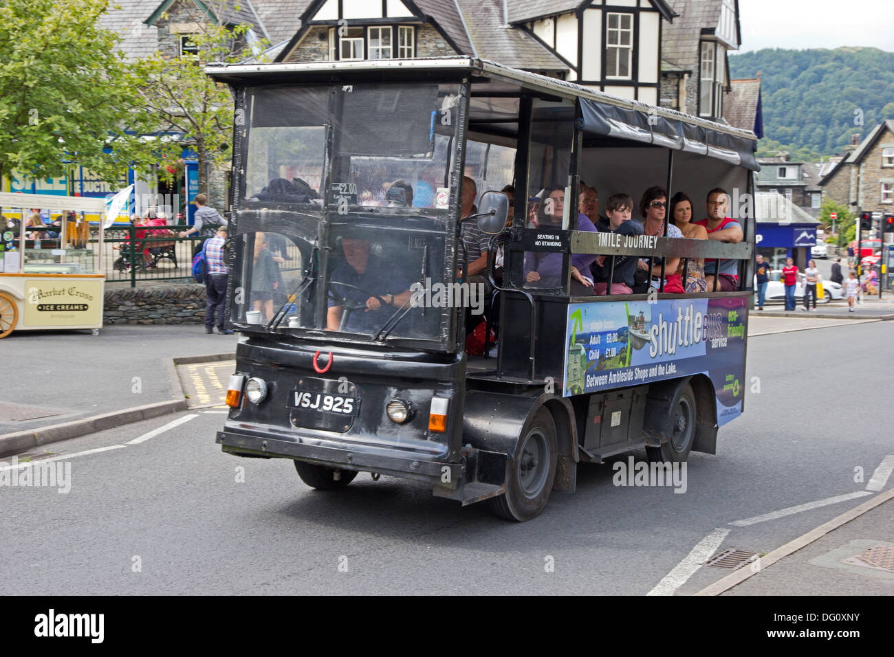 Electric powered shuttle bus between Lake Windermere and shops in ...