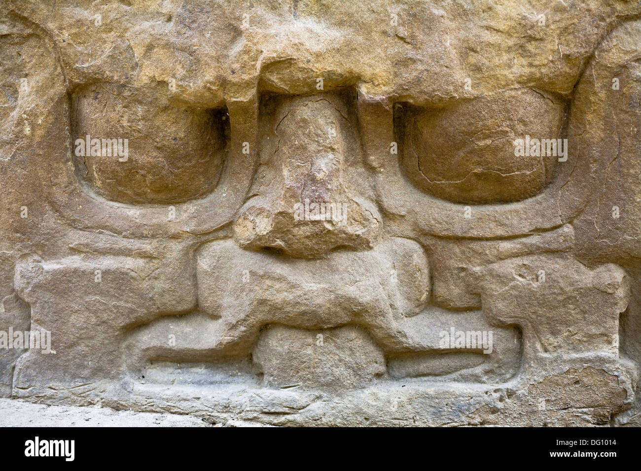 Mask temple hi-res stock photography and images - Alamy