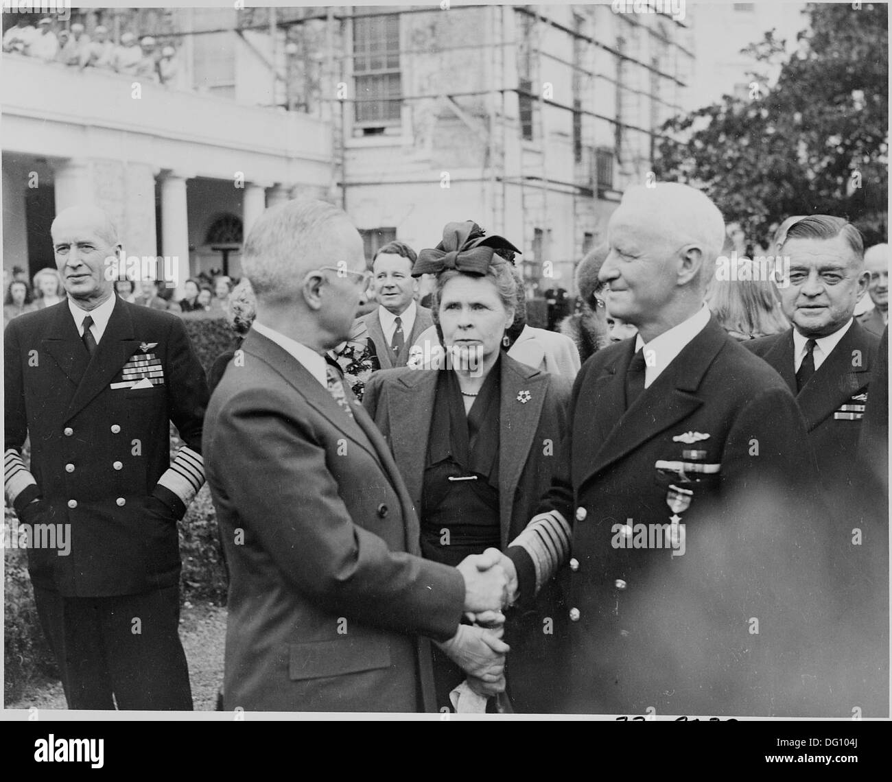 Medal presentation shaking hands hi-res stock photography and images - Alamy