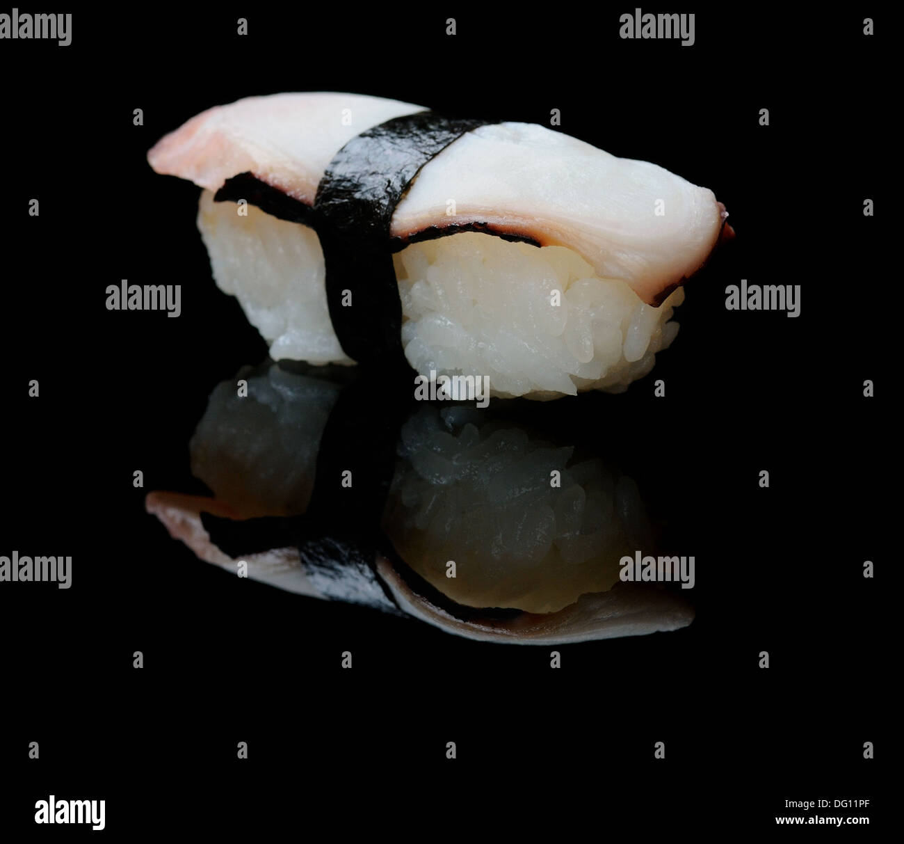 Octopus sushi hi-res stock photography and images - Alamy