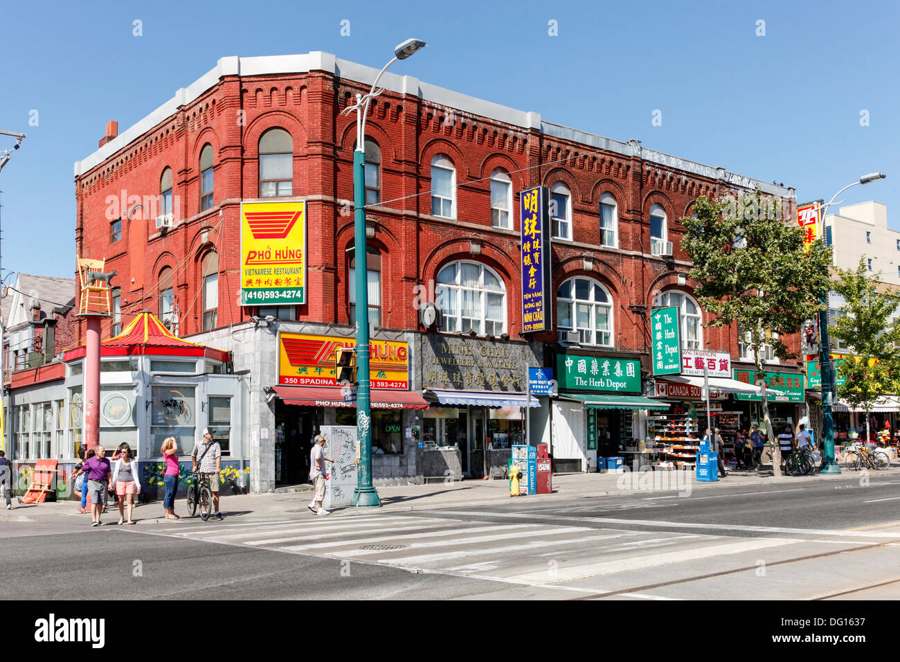 Canada ontario toronto china town hi-res stock photography and images ...