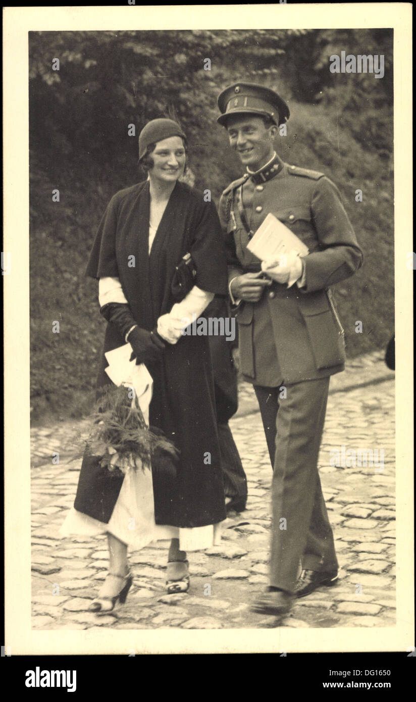 Foto Ak Königin Astrid mit König Leopold III. von Belgien Stock Photo ...