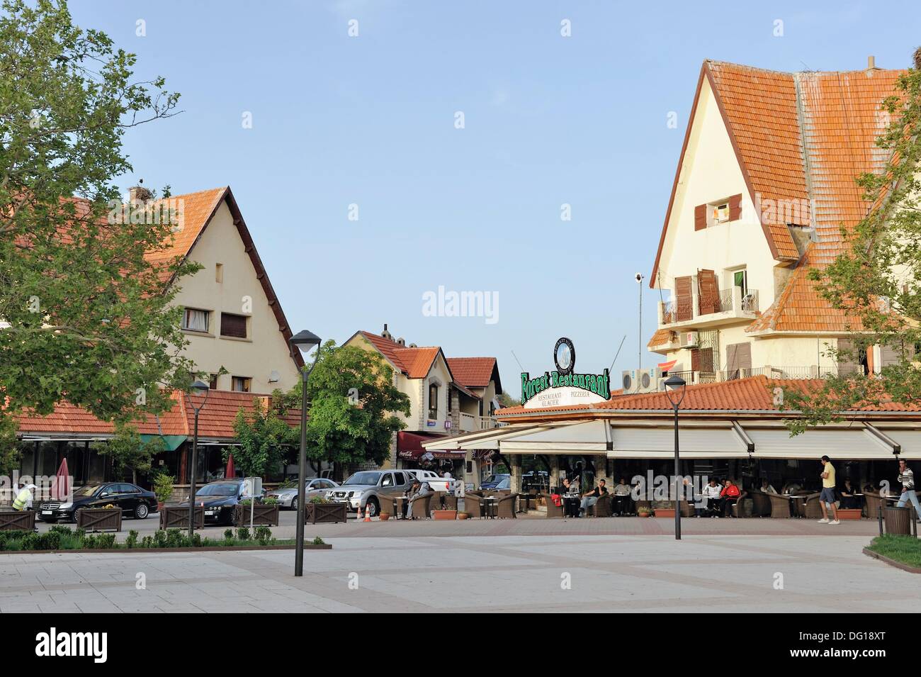 Ifrane middle atlas morocco north hi-res stock photography and images ...