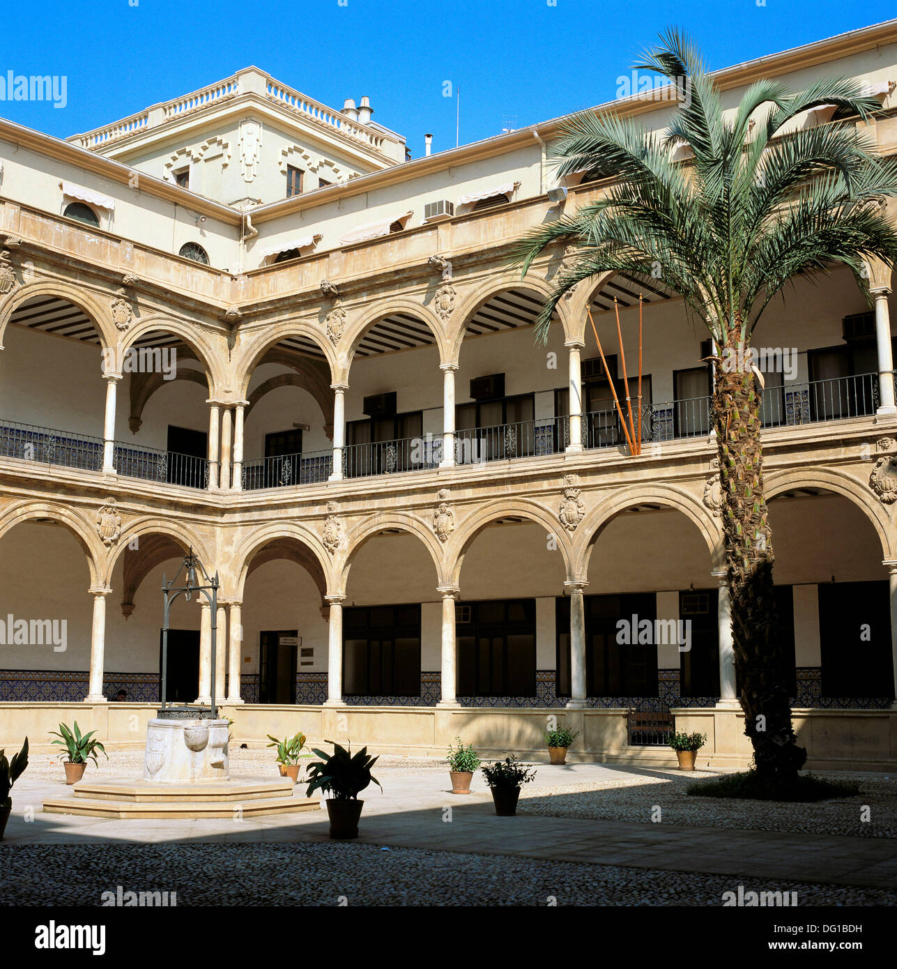 University Of Murcia High Resolution Stock Photography and Images - Alamy