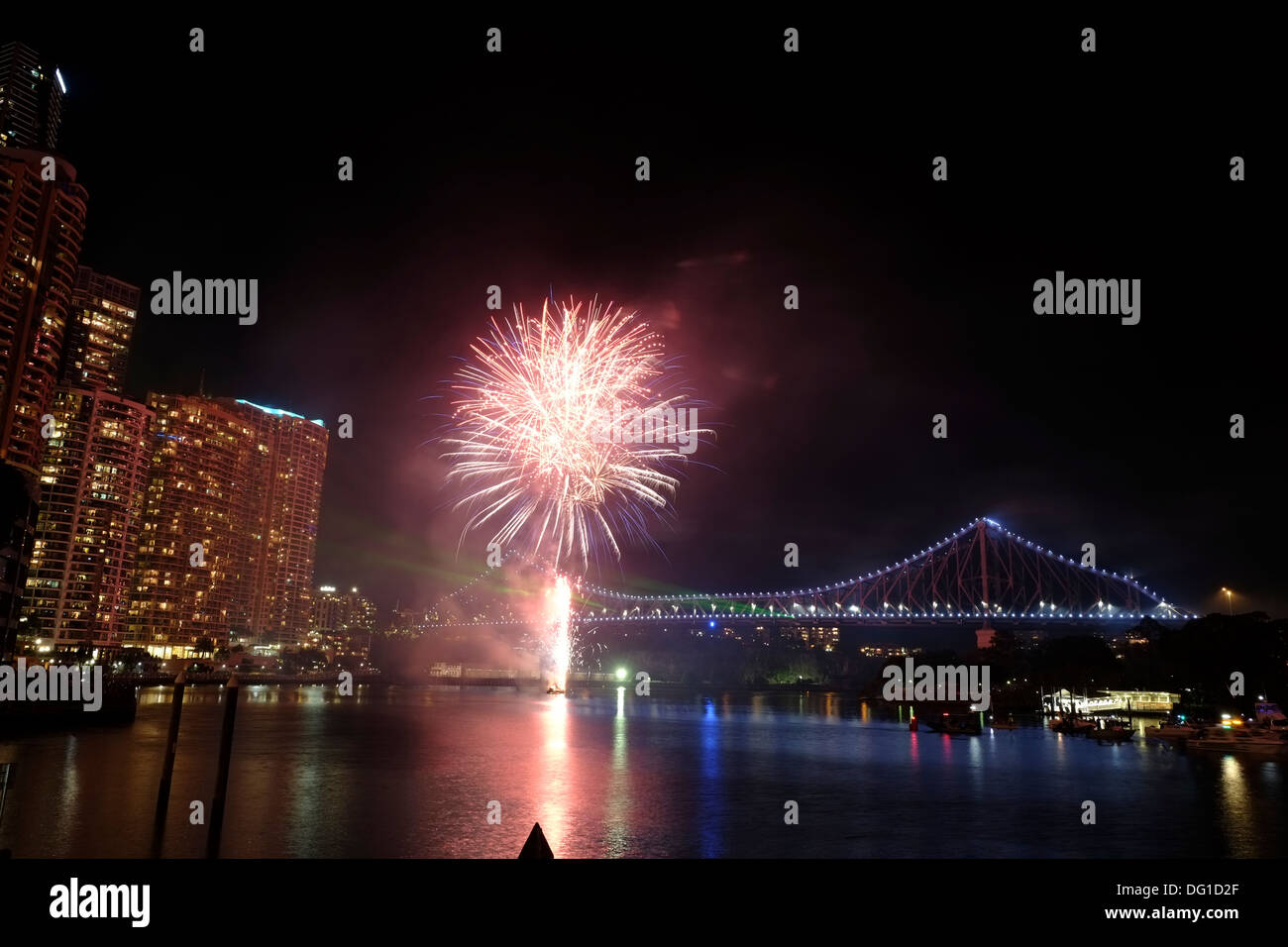 Fireworks display during Riverfire in Brisbane Stock Photo - Alamy