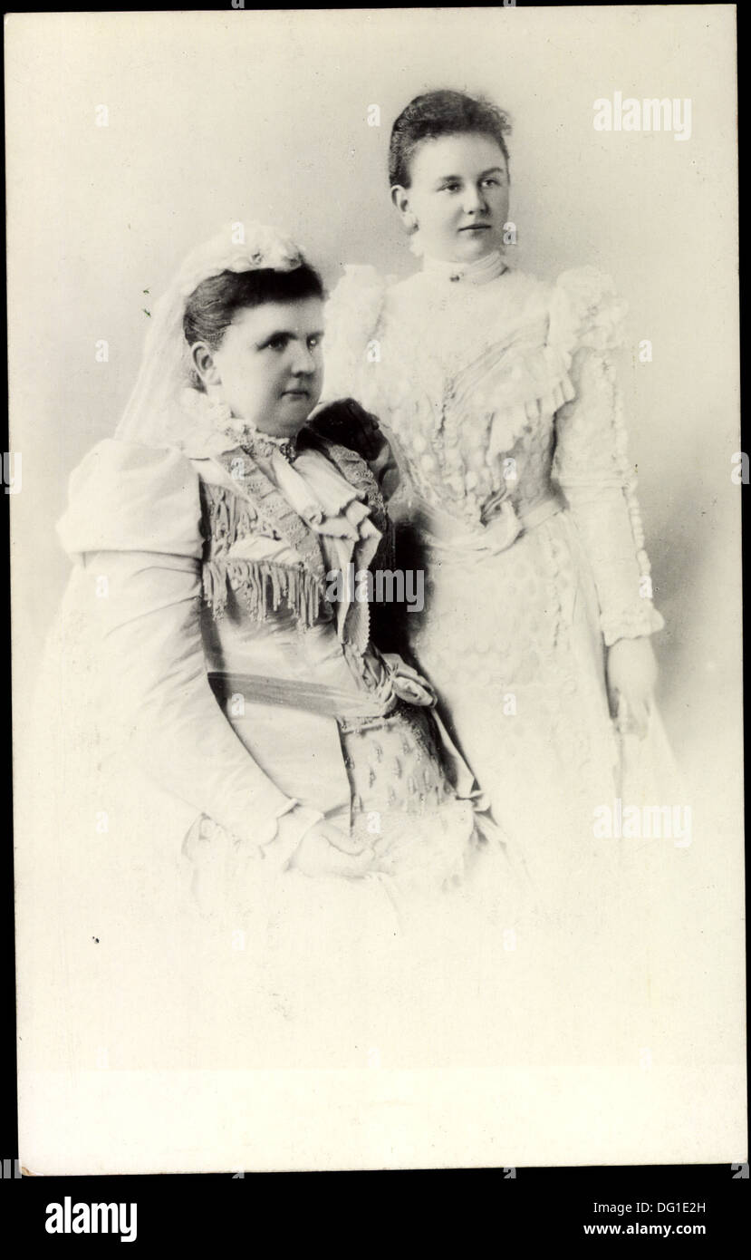Foto Ak Königin Wilhelmina mit ihrer Mutter Emma zu Waldeck Pyrmont ...