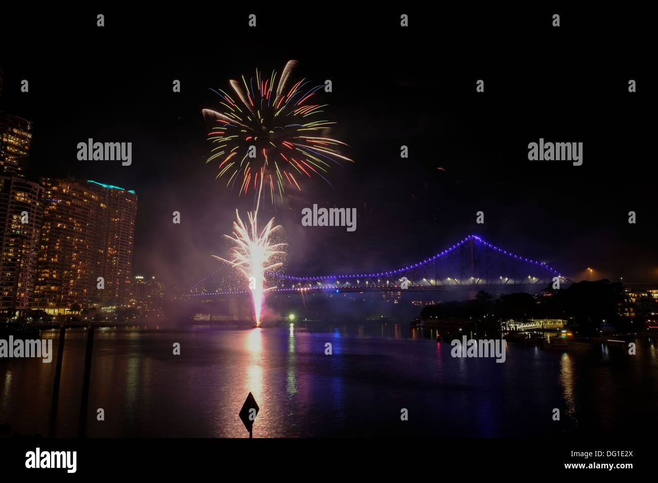 Fireworks display during Riverfire in Brisbane Stock Photo - Alamy